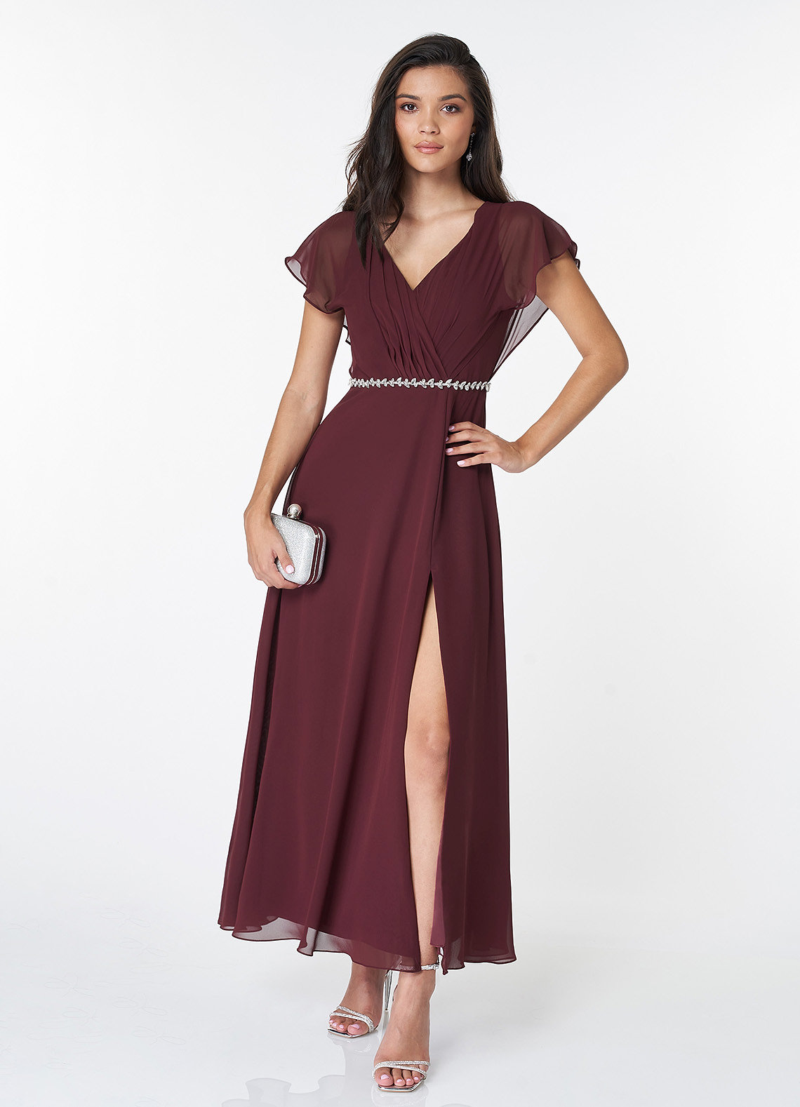 What to Wear to Prom 2023: Your Guide to Choosing the Perfect Prom ...